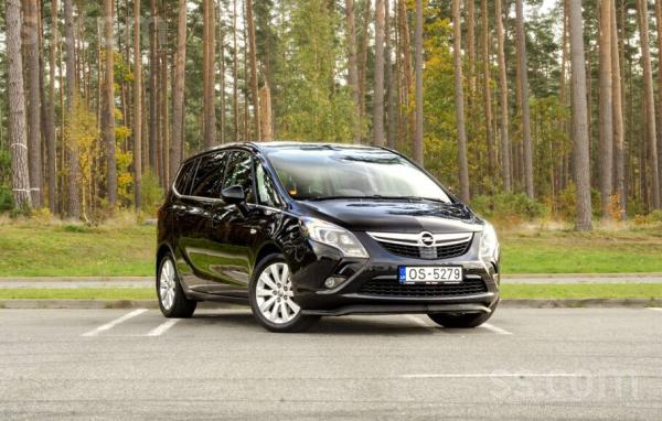 Melns Opel Zafira 2015 Rīga, ar dzinēja tilpumu 2.00 L un nobraukumu 287 tūkst. km par 6390 €, foto 3 vietnē AUTOMOTO.COM.LV