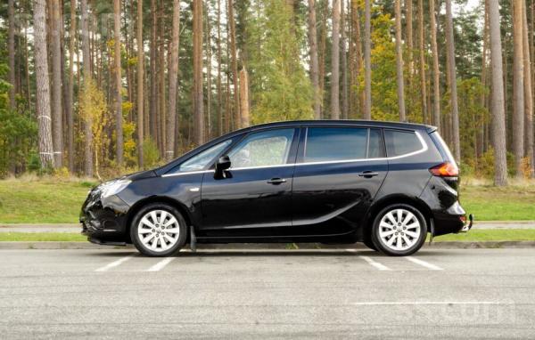 Melns Opel Zafira 2015 Rīga, ar dzinēja tilpumu 2.00 L un nobraukumu 287 tūkst. km par 6390 €, foto 6 vietnē AUTOMOTO.COM.LV