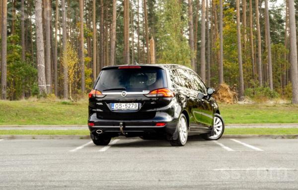 Melns Opel Zafira 2015 Rīga, ar dzinēja tilpumu 2.00 L un nobraukumu 287 tūkst. km par 6390 €, foto 7 vietnē AUTOMOTO.COM.LV