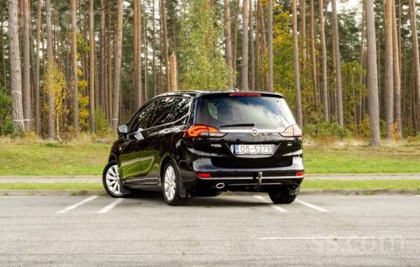 Melns Opel Zafira 2015 Rīga, ar dzinēja tilpumu 2.00 L un nobraukumu 287 tūkst. km par 6390 €, foto 9 vietnē AUTOMOTO.COM.LV