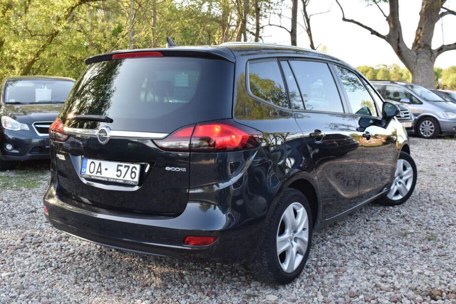 Black Opel Zafira 2016 in Kuldiga, with an engine capacity of 1.60 L and mileage of 0 thousand km for 7550 €, photo 2 on AUTOMOTO.COM.LV
