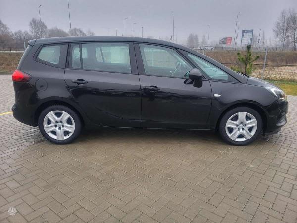 Melns Opel Zafira 2016 Tauragė, ar dzinēja tilpumu 1.60 L un nobraukumu 194 tūkst. km par 5500 €, foto 7 vietnē AUTOMOTO.COM.LV