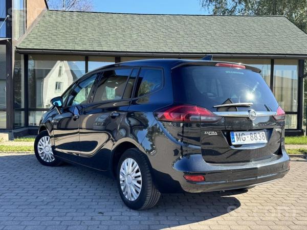 Melns Opel Zafira 2016 Tukums, ar dzinēja tilpumu 1.40 L un nobraukumu 114 tūkst. km par 5900 €, foto 2 vietnē AUTOMOTO.COM.LV