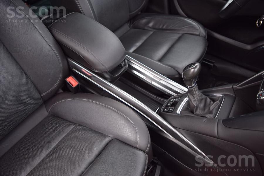 Black Opel Zafira 2016 in Riga, with an engine capacity of 1.60 L and mileage of 242 thousand km for 6500 €, photo 6 on AUTOMOTO.COM.LV