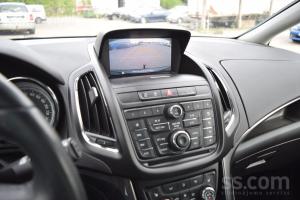 Black Opel Zafira 2016 in Riga, with an engine capacity of 1.60 L and mileage of 242 thousand km for 6500 €, photo 8 on AUTOMOTO.COM.LV
