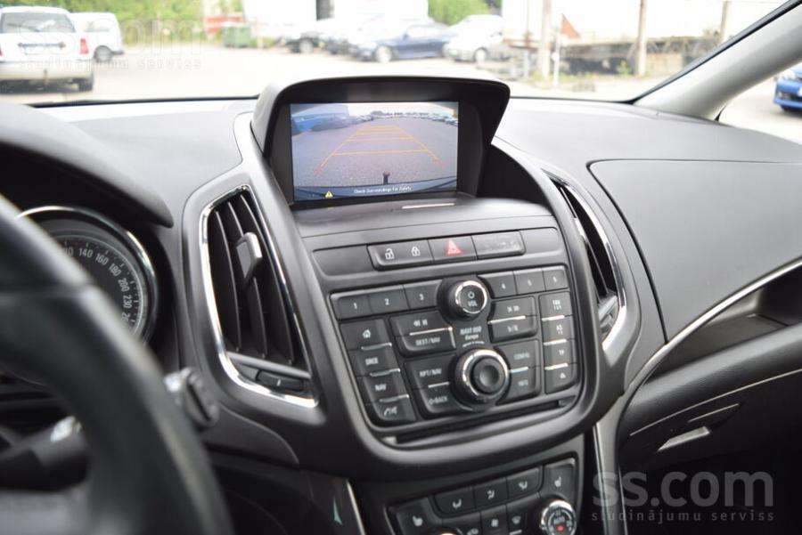 Black Opel Zafira 2016 in Riga, with an engine capacity of 1.60 L and mileage of 242 thousand km for 6500 €, photo 8 on AUTOMOTO.COM.LV