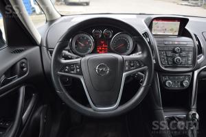 Black Opel Zafira 2016 in Riga, with an engine capacity of 1.60 L and mileage of 242 thousand km for 6500 €, photo 12 on AUTOMOTO.COM.LV