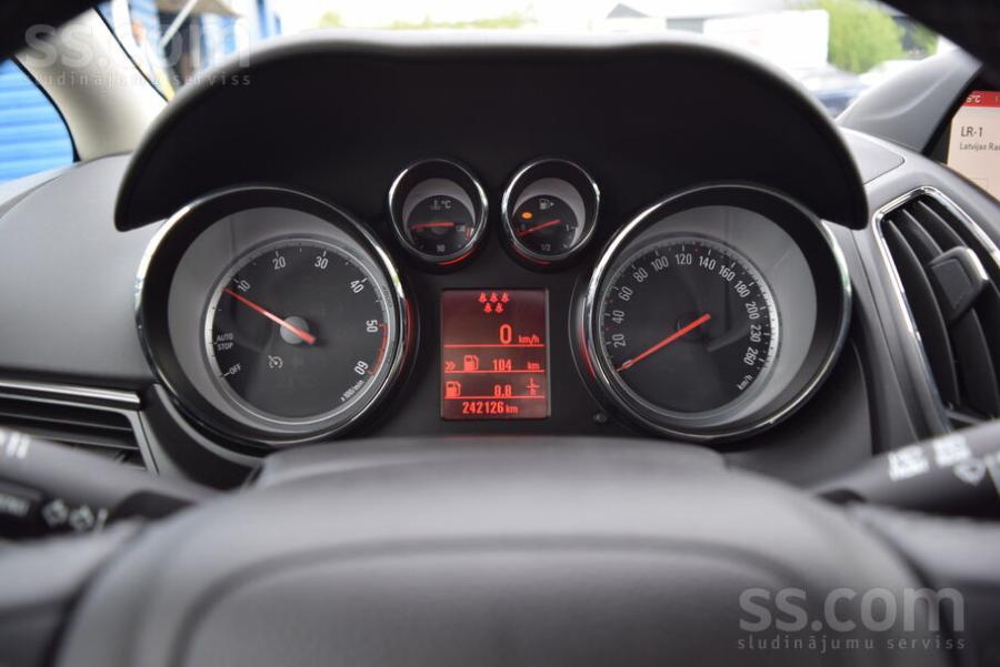 Black Opel Zafira 2016 in Riga, with an engine capacity of 1.60 L and mileage of 242 thousand km for 6500 €, photo 13 on AUTOMOTO.COM.LV