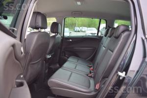 Black Opel Zafira 2016 in Riga, with an engine capacity of 1.60 L and mileage of 242 thousand km for 6500 €, photo 15 on AUTOMOTO.COM.LV