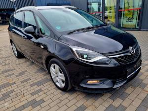 Black Opel Zafira 2016 in Siauliai, with an engine capacity of 1.60 L and mileage of 290 thousand km for 7300 €, photo 6 on AUTOMOTO.COM.LV