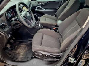 Black Opel Zafira 2016 in Siauliai, with an engine capacity of 1.60 L and mileage of 290 thousand km for 7300 €, photo 19 on AUTOMOTO.COM.LV