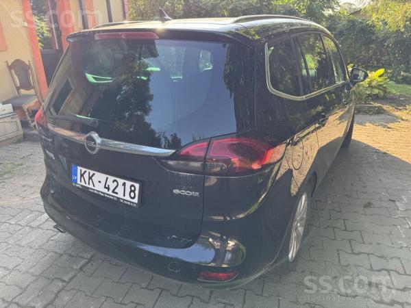 Melns Opel Zafira 2016 Rēzekne, ar dzinēja tilpumu 2.00 L un nobraukumu 177 tūkst. km par 6000 €, foto 2 vietnē AUTOMOTO.COM.LV
