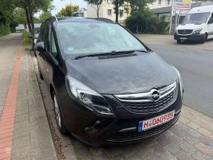 Melns Opel Zafira 2016 Panevēža, ar dzinēja tilpumu 1.36 L un nobraukumu 228 tūkst. km par 4000 €, foto 3 vietnē AUTOMOTO.COM.LV