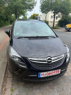 Melns Opel Zafira 2016 Panevēža, ar dzinēja tilpumu 1.36 L un nobraukumu 228 tūkst. km par 4000 €, foto 4 vietnē AUTOMOTO.COM.LV