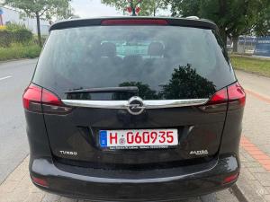 Melns Opel Zafira 2016 Panevēža, ar dzinēja tilpumu 1.36 L un nobraukumu 228 tūkst. km par 4000 €, foto 6 vietnē AUTOMOTO.COM.LV