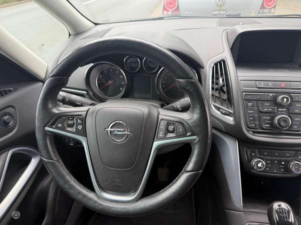 Melns Opel Zafira 2016 Panevēža, ar dzinēja tilpumu 1.36 L un nobraukumu 228 tūkst. km par 4000 €, foto 7 vietnē AUTOMOTO.COM.LV
