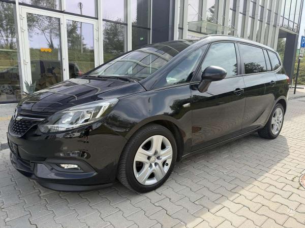 Melns Opel Zafira 2016 Viļņa, ar dzinēja tilpumu 1.96 L un nobraukumu 192 tūkst. km par 7900 €, foto 1 vietnē AUTOMOTO.COM.LV