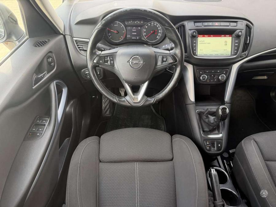 Melns Opel Zafira 2016 Viļņa, ar dzinēja tilpumu 1.96 L un nobraukumu 192 tūkst. km par 7900 €, foto 13 vietnē AUTOMOTO.COM.LV