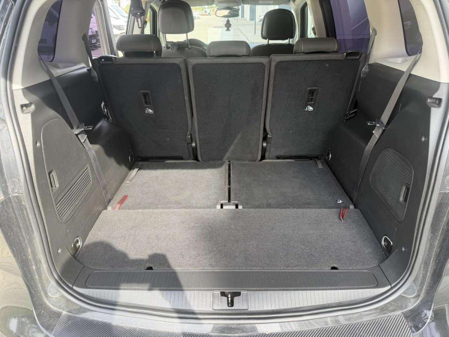 Melns Opel Zafira 2016 Viļņa, ar dzinēja tilpumu 1.96 L un nobraukumu 192 tūkst. km par 7900 €, foto 27 vietnē AUTOMOTO.COM.LV