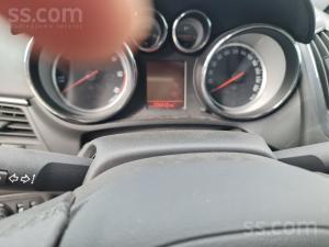 Black Opel Zafira 2016 in Cesis, with an engine capacity of 1.60 L and mileage of 235 thousand km for 7550 €, photo 6 on AUTOMOTO.COM.LV