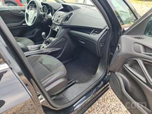 Black Opel Zafira 2016 in Cesis, with an engine capacity of 1.60 L and mileage of 235 thousand km for 7550 €, photo 10 on AUTOMOTO.COM.LV
