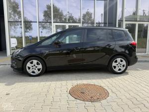 Black Opel Zafira 2016 in Vilnius, with an engine capacity of 2.00 L and mileage of 190 thousand km for 7200 €, photo 5 on AUTOMOTO.COM.LV