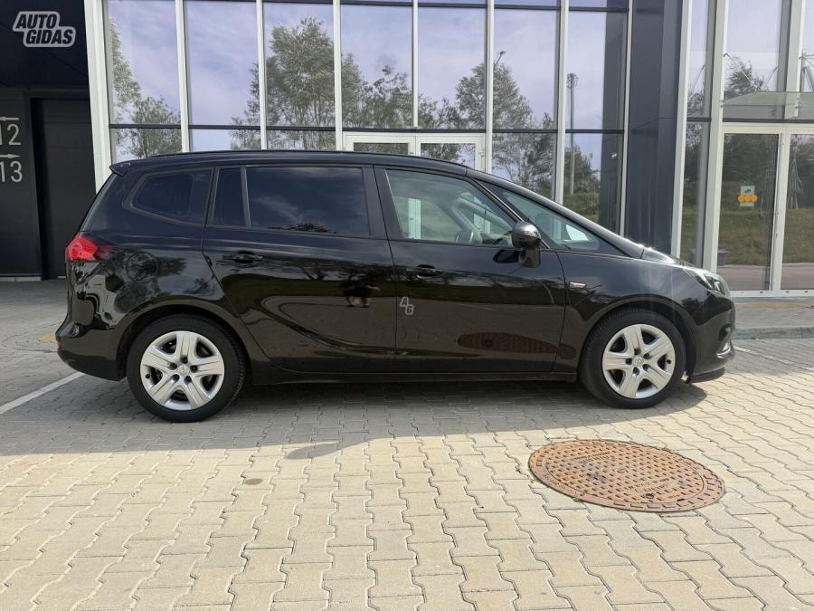 Black Opel Zafira 2016 in Vilnius, with an engine capacity of 2.00 L and mileage of 190 thousand km for 7200 €, photo 10 on AUTOMOTO.COM.LV