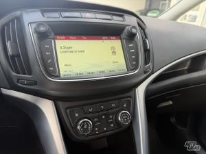 Black Opel Zafira 2016 in Vilnius, with an engine capacity of 2.00 L and mileage of 190 thousand km for 7200 €, photo 15 on AUTOMOTO.COM.LV