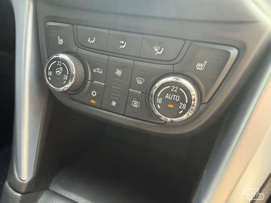 Black Opel Zafira 2016 in Vilnius, with an engine capacity of 2.00 L and mileage of 190 thousand km for 7200 €, photo 20 on AUTOMOTO.COM.LV