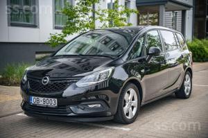 Black Opel Zafira 2017 in Riga, with an engine capacity of 2.00 L and mileage of 183 thousand km for 7990 €, photo 1 on AUTOMOTO.COM.LV