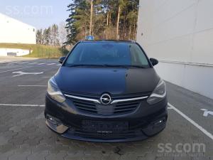 Черный Опель Зафира 2017 в Рига, объемом двигателя 2.00 л и пробегом 185 тыс. км за 7900 €, фото 3 на AUTOMOTO.COM.LV