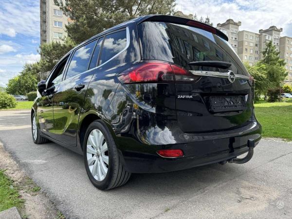 Melns Opel Zafira 2017 Kauņa, ar dzinēja tilpumu 1.60 L un nobraukumu 231 tūkst. km par 7150 €, foto 6 vietnē AUTOMOTO.COM.LV