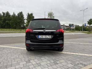 Melns Opel Zafira 2017 Jelgava, ar dzinēja tilpumu 2.00 L un nobraukumu 0 tūkst. km par 10350 €, foto 10 vietnē AUTOMOTO.COM.LV