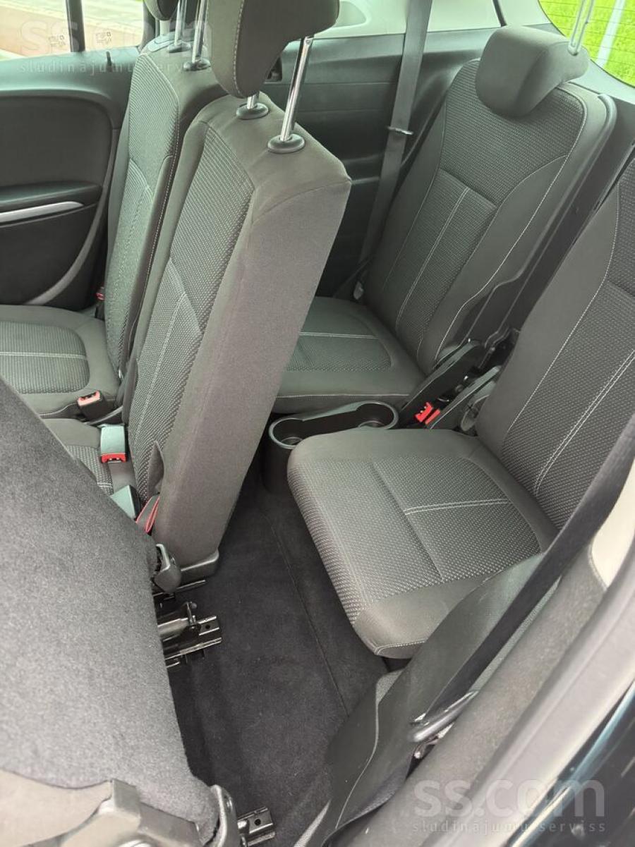 Melns Opel Zafira 2017 Jelgava, ar dzinēja tilpumu 2.00 L un nobraukumu 0 tūkst. km par 10350 €, foto 20 vietnē AUTOMOTO.COM.LV