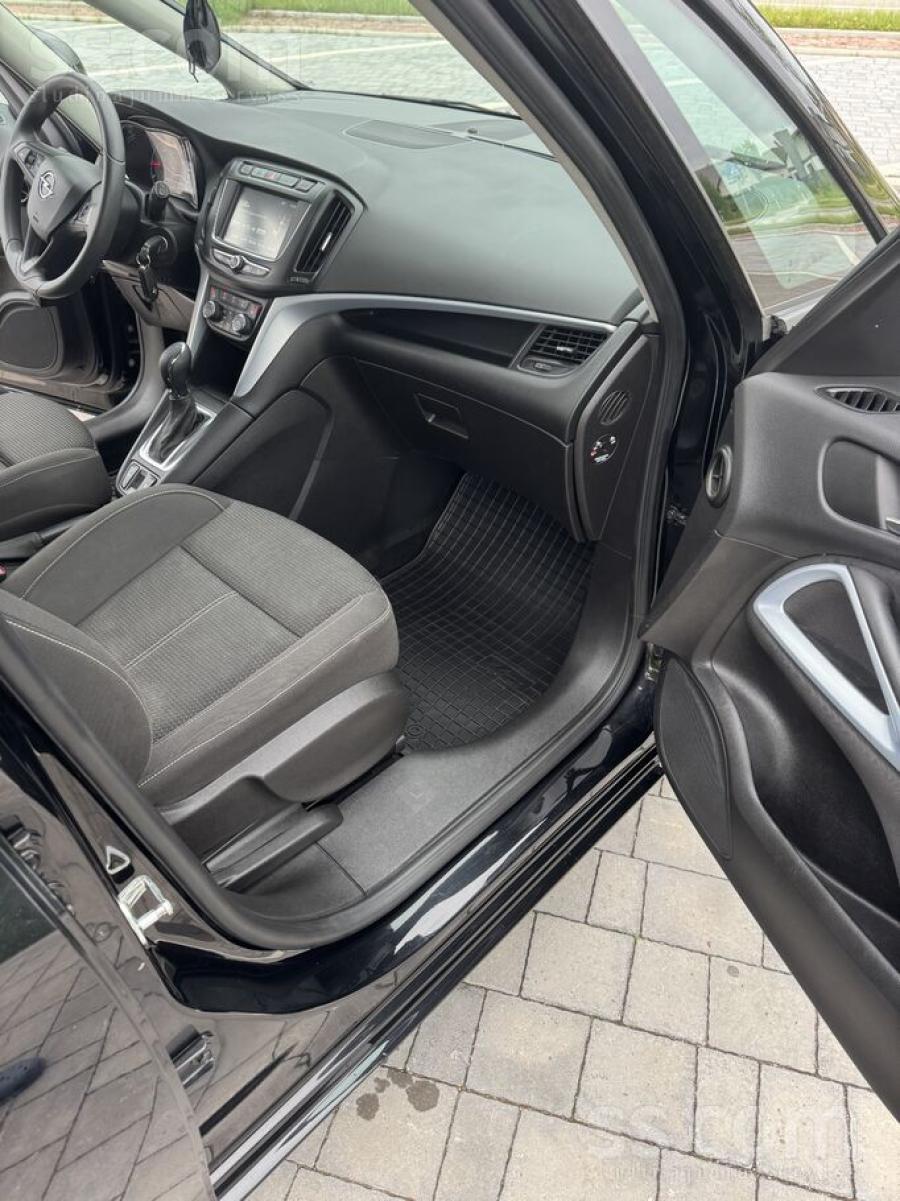 Melns Opel Zafira 2017 Jelgava, ar dzinēja tilpumu 2.00 L un nobraukumu 0 tūkst. km par 10350 €, foto 24 vietnē AUTOMOTO.COM.LV