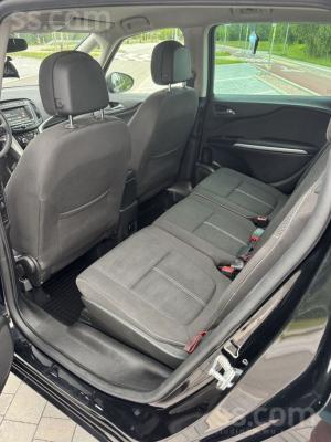 Melns Opel Zafira 2017 Jelgava, ar dzinēja tilpumu 2.00 L un nobraukumu 0 tūkst. km par 10350 €, foto 26 vietnē AUTOMOTO.COM.LV