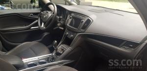 Black Opel Zafira 2017 in Jurmala, with an engine capacity of 2.00 L and mileage of 229 thousand km for 7200 €, photo 31 on AUTOMOTO.COM.LV