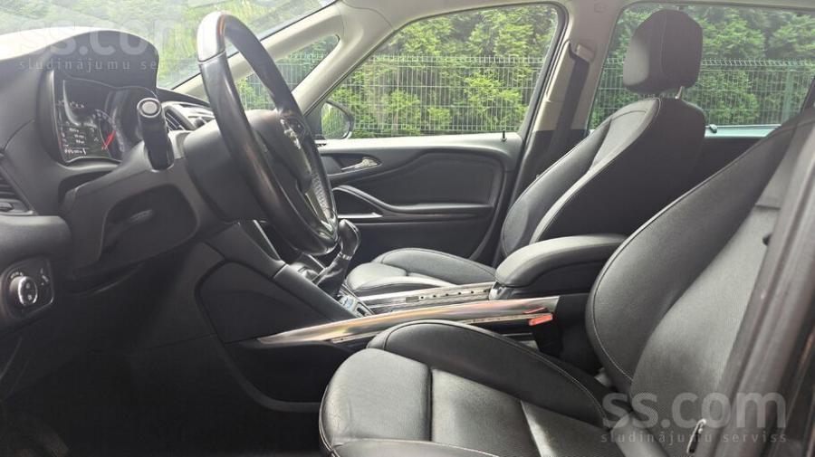 Melns Opel Zafira 2017 Rīga, ar dzinēja tilpumu 1.60 L un nobraukumu 320 tūkst. km par 5400 €, foto 7 vietnē AUTOMOTO.COM.LV
