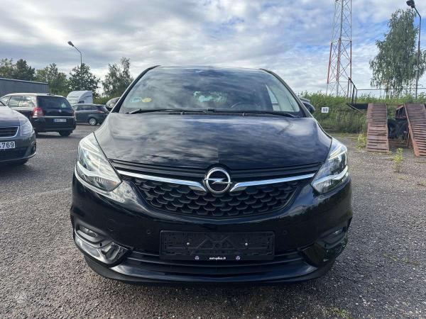 Opel Zafira 2017 in Alytus on AUTOMOTO.COM.LV Black Opel Zafira 2017 in Alytus, with an engine capacity of 1.60 L and mileage of 285 thousand km for 7900 €, photo 3 on AUTOMOTO.COM.LV