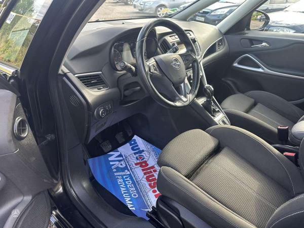 Opel Zafira 2017 in Alytus on AUTOMOTO.COM.LV Black Opel Zafira 2017 in Alytus, with an engine capacity of 1.60 L and mileage of 285 thousand km for 7900 €, photo 11 on AUTOMOTO.COM.LV