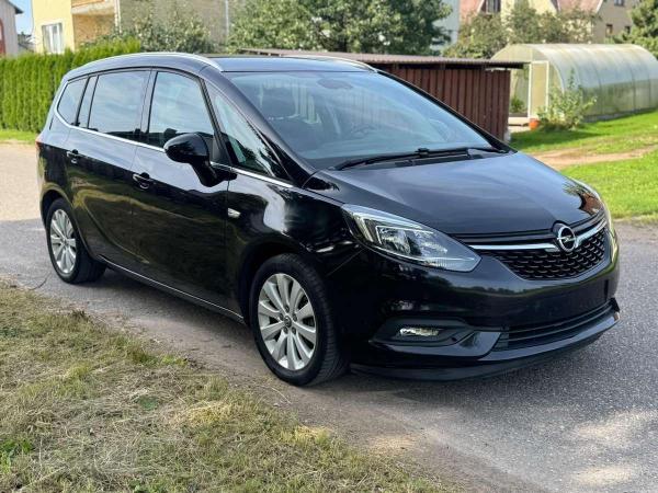 Melns Opel Zafira 2017 Utena, ar dzinēja tilpumu 1.36 L un nobraukumu 157 tūkst. km par 6200 €, foto 3 vietnē AUTOMOTO.COM.LV