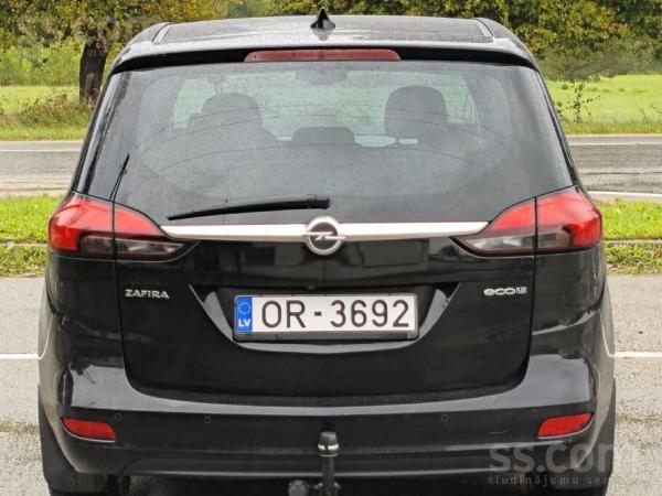 Melns Opel Zafira 2017 Ogre, ar dzinēja tilpumu 1.40 L un nobraukumu 250 tūkst. km par 7250 €, foto 8 vietnē AUTOMOTO.COM.LV