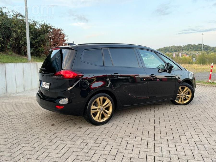 Melns Opel Zafira 2017 Jelgava, ar dzinēja tilpumu 1.60 L un nobraukumu 278 tūkst. km par 8200 €, foto 4 vietnē AUTOMOTO.COM.LV
