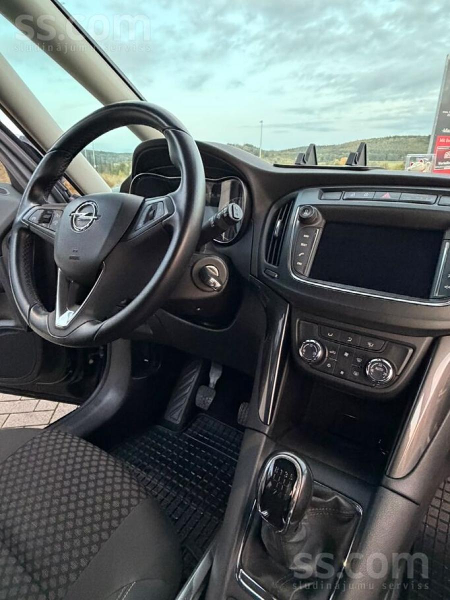 Melns Opel Zafira 2017 Jelgava, ar dzinēja tilpumu 1.60 L un nobraukumu 278 tūkst. km par 8200 €, foto 13 vietnē AUTOMOTO.COM.LV