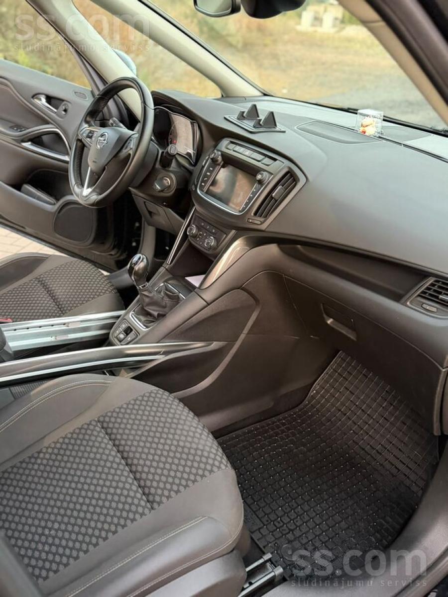Melns Opel Zafira 2017 Jelgava, ar dzinēja tilpumu 1.60 L un nobraukumu 278 tūkst. km par 8200 €, foto 14 vietnē AUTOMOTO.COM.LV