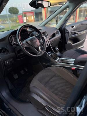 Melns Opel Zafira 2017 Jelgava, ar dzinēja tilpumu 1.60 L un nobraukumu 278 tūkst. km par 8200 €, foto 15 vietnē AUTOMOTO.COM.LV
