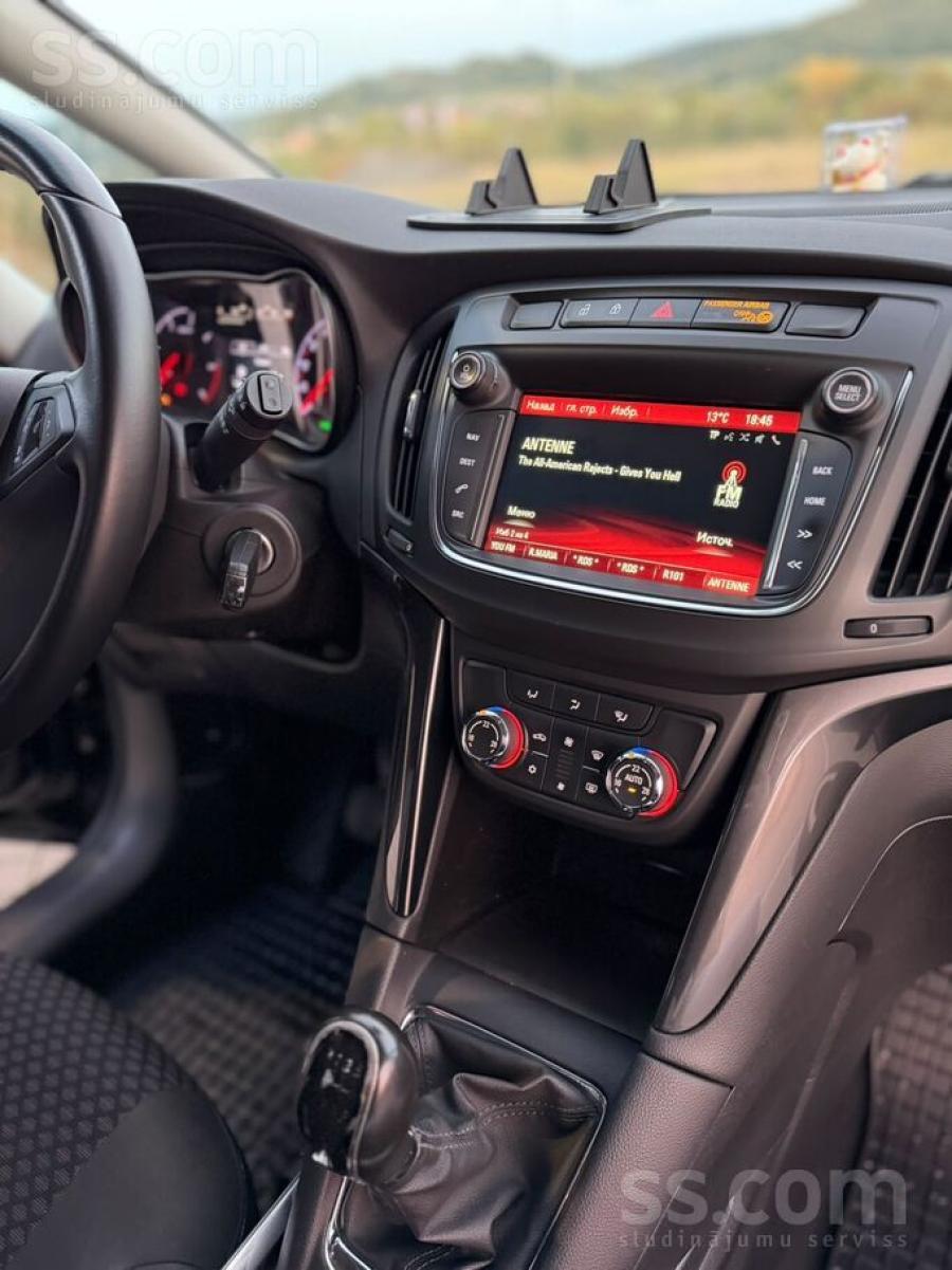 Melns Opel Zafira 2017 Jelgava, ar dzinēja tilpumu 1.60 L un nobraukumu 278 tūkst. km par 8200 €, foto 17 vietnē AUTOMOTO.COM.LV