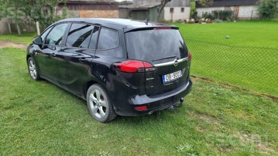 Melns Opel Zafira 2017 Jēkabpils, ar dzinēja tilpumu 2.00 L un nobraukumu 201 tūkst. km par 7500 €, foto 3 vietnē AUTOMOTO.COM.LV