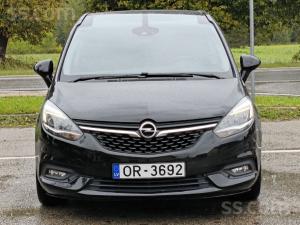 Melns Opel Zafira 2017 Ogre, ar dzinēja tilpumu 1.40 L un nobraukumu 250 tūkst. km par 6250 €, foto 3 vietnē AUTOMOTO.COM.LV