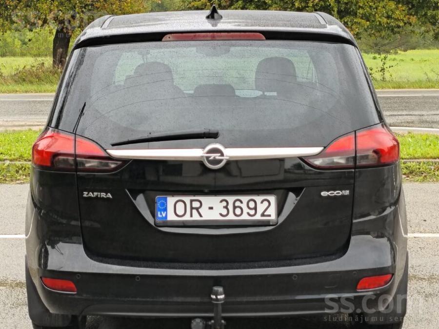 Melns Opel Zafira 2017 Ogre, ar dzinēja tilpumu 1.40 L un nobraukumu 250 tūkst. km par 6250 €, foto 8 vietnē AUTOMOTO.COM.LV